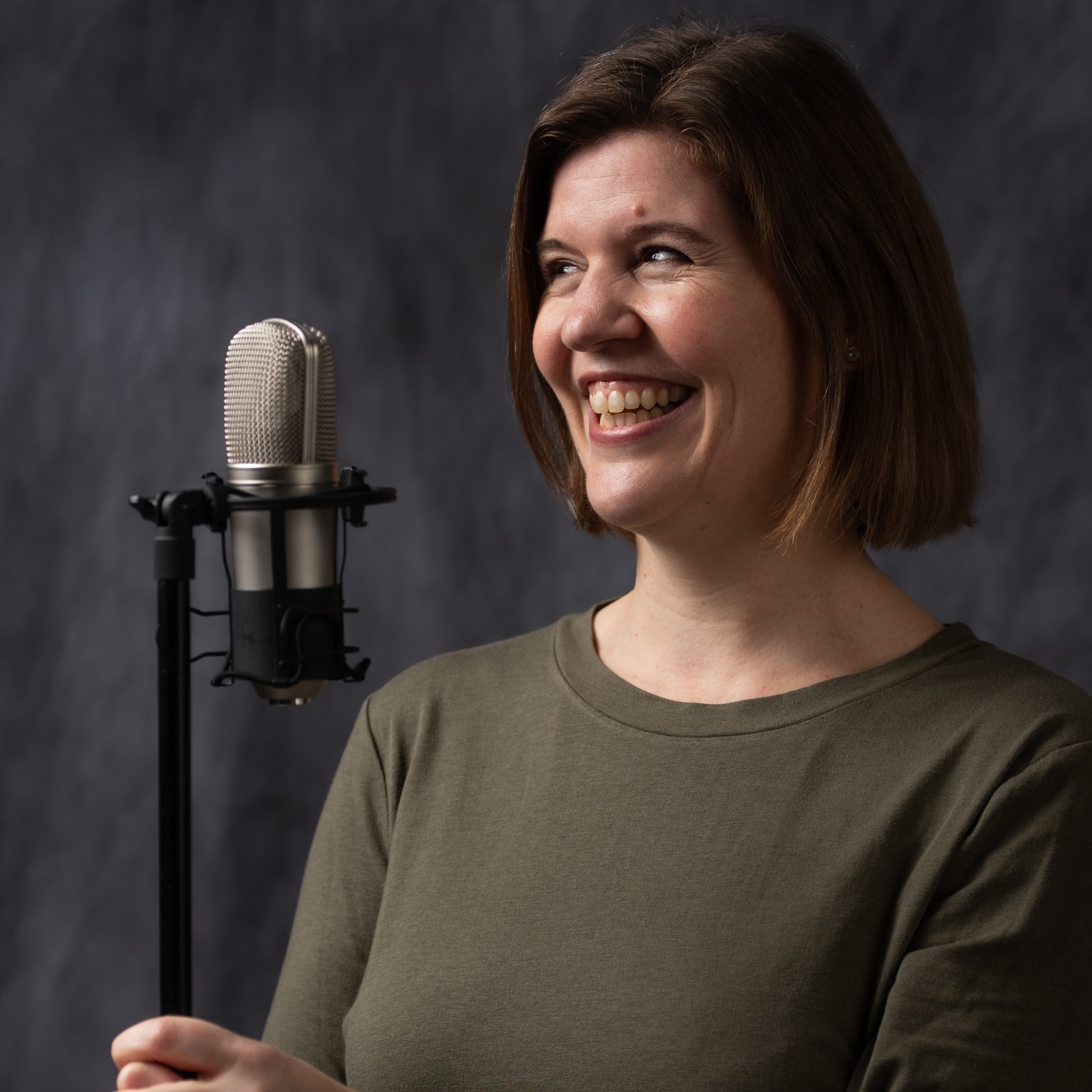 Megan Bunting: Professional Female Voice Over Artist